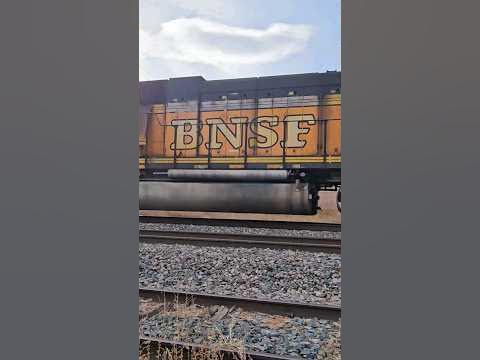 Elephant Style!! 🐘🐘 BNSF 9869 MAC and 8471 ACe Rear DPU's! - YouTube