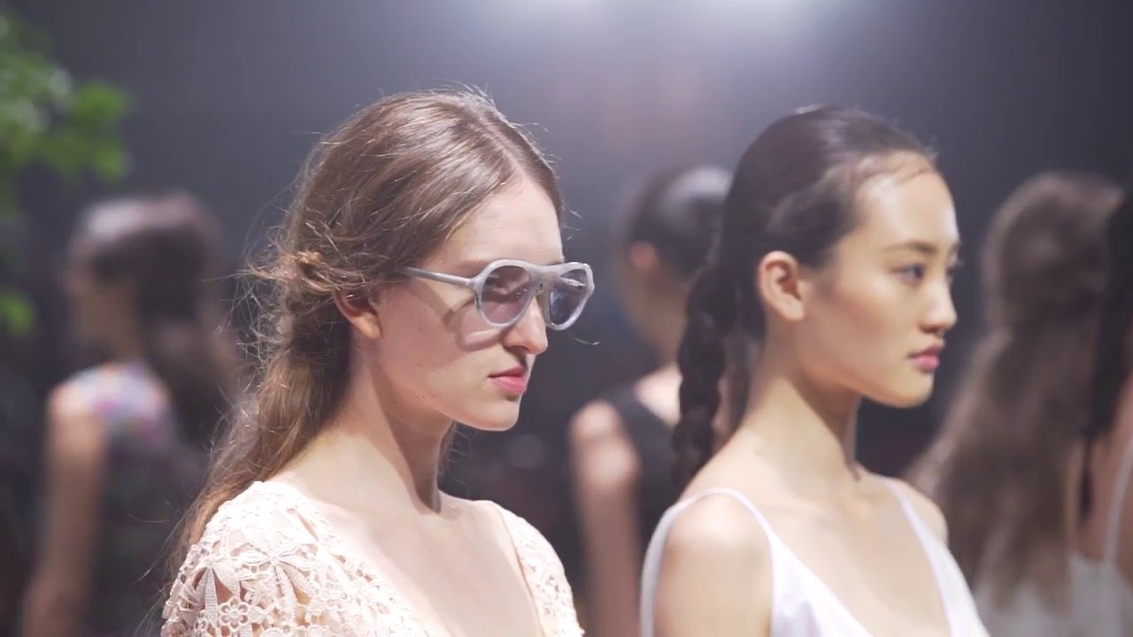 HELEN LEE SS2016 show for ELLE MEN - YouTube