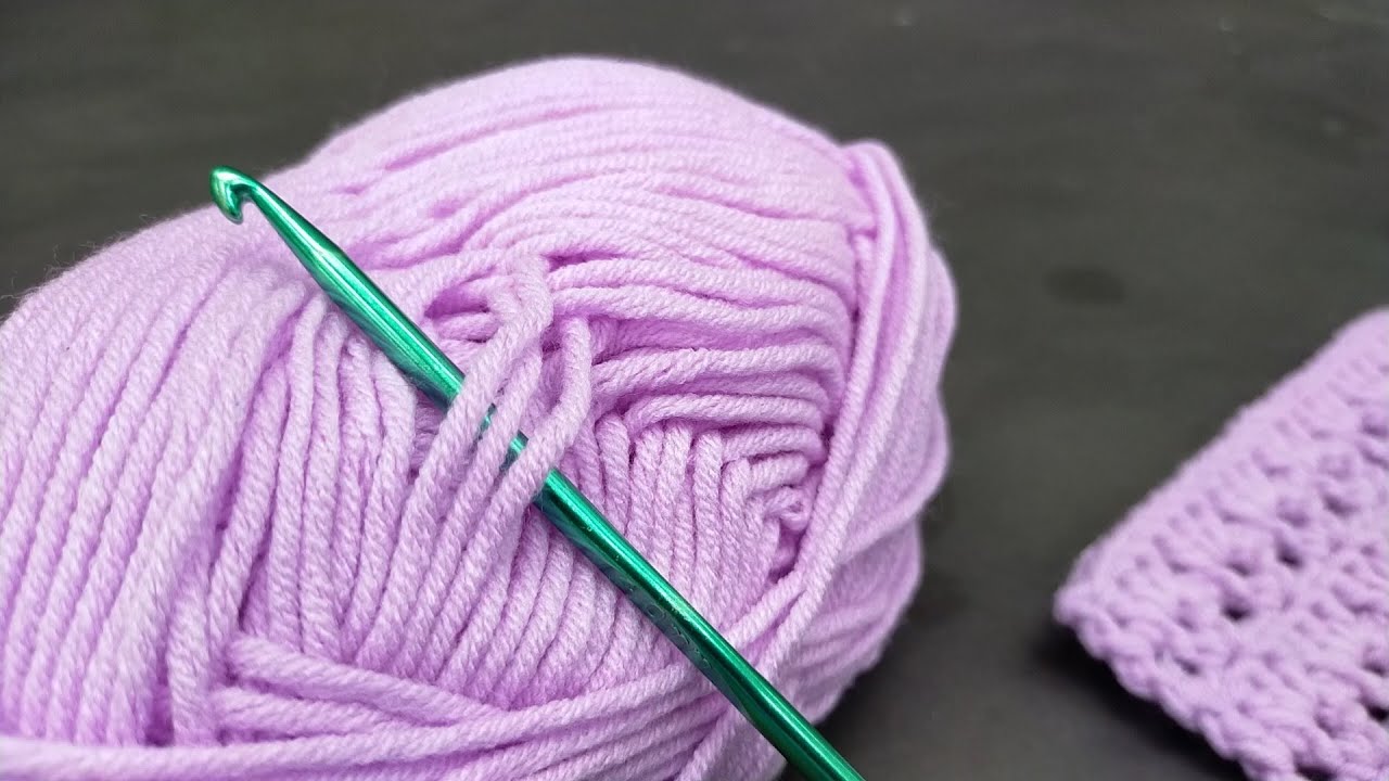 Very easy! only 2 lines! The crochet stitches are simple, you will ...