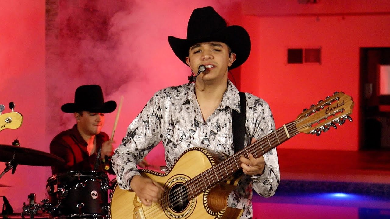 Los Tercos - No Le Hace Que Le Aunque (en vivo) - YouTube