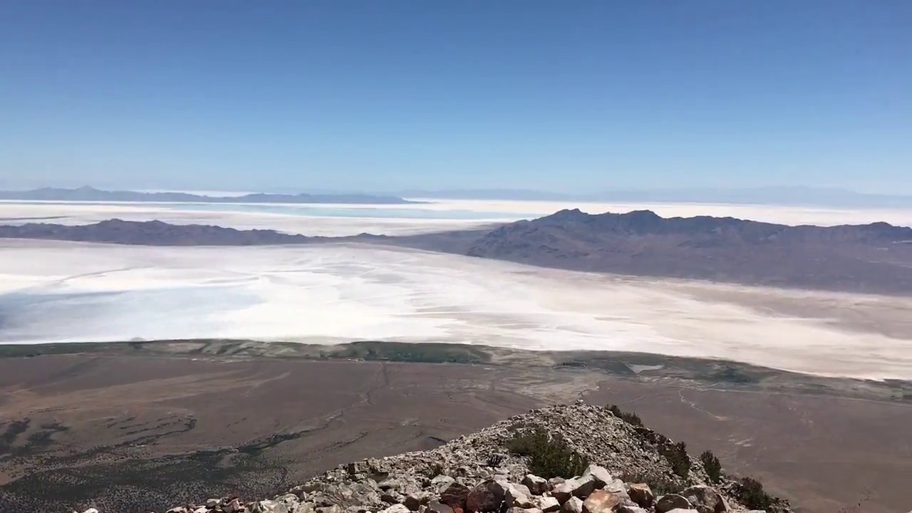 Pilot Peak Summit 360 View - YouTube