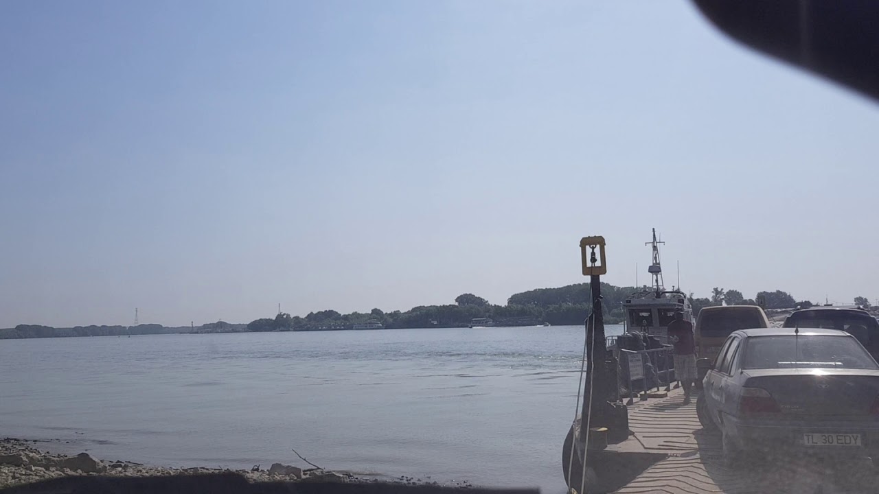 Trecere cu bacul din Tudor Vladimirescu spre Tulcea - YouTube