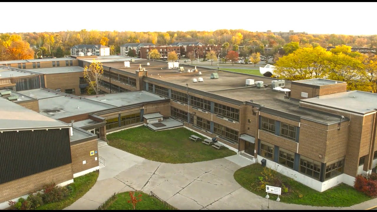 École secondaire de l’Altitude - YouTube
