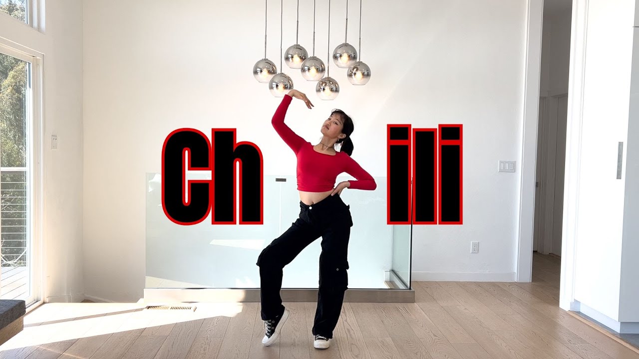 Chili | HWASA | SWF 1MILLION Choreography - YouTube