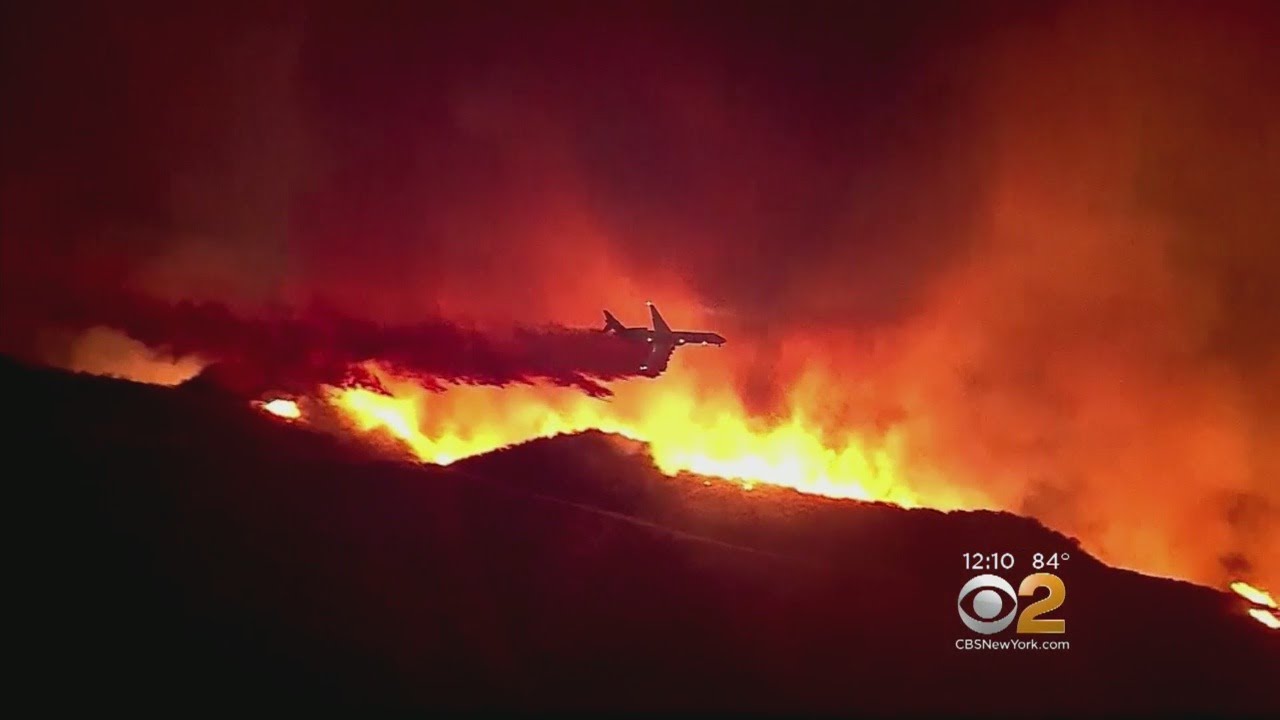 California's 'Holy Fire' Spreads Across 10,000 Acres - YouTube