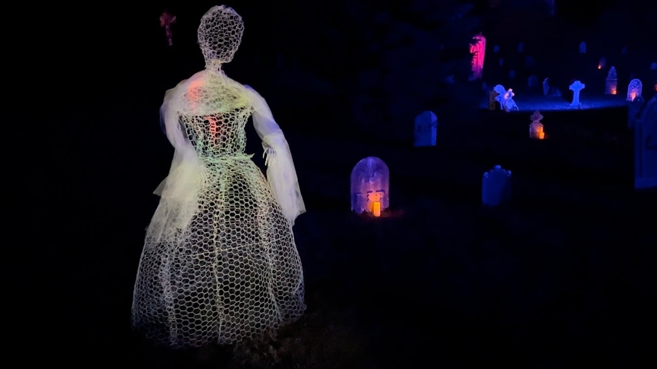 DIY Chicken Wire Ghost - YouTube