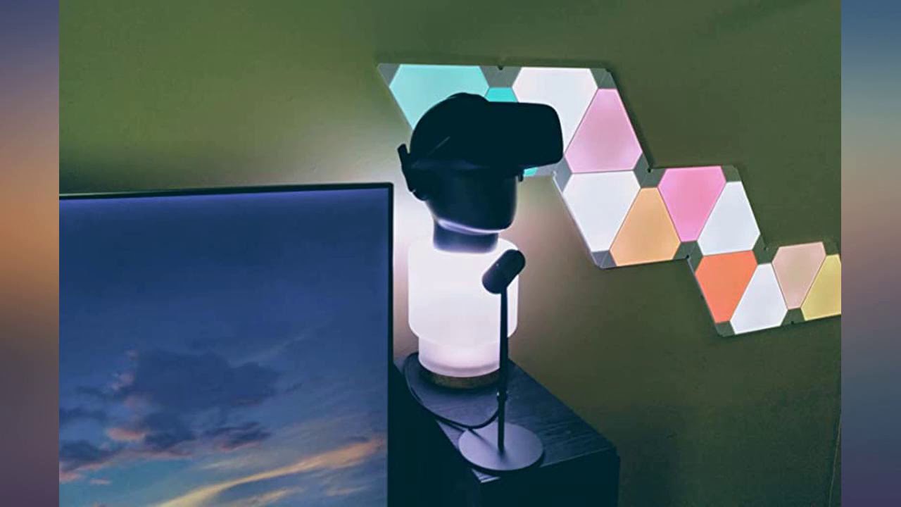 Snakebyte Headset Stand// Storage Stand, Virtual Reality Headset ...