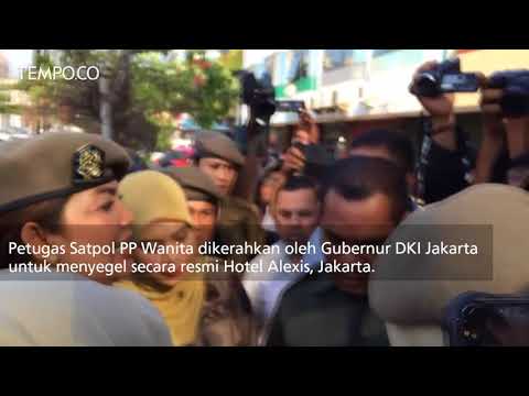 Penyegelan Hotel Alexis oleh Satpol PP Wanita DKI Jakarta