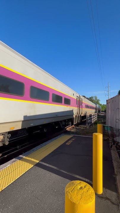 MBTA control Car 1717 with newly rebuilt gp40mc 1117 inbound. - YouTube