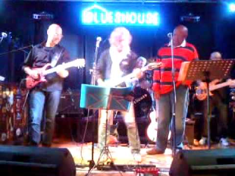 STILL GOT THE BLUES....RICKY BELLONI@JAM BURRASCA - YouTube