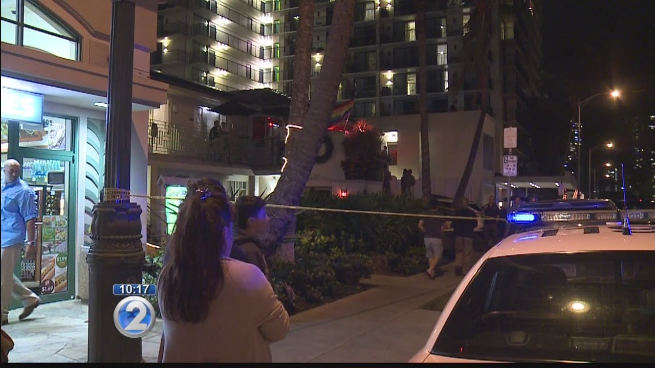 President Obama and First Lady Michelle dine at Mahina and Sun’s in ...