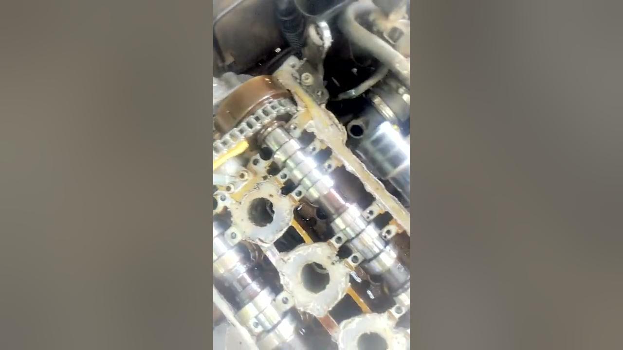 Removing overhead camshafts on Audi A4 B7 ALT engine. - YouTube