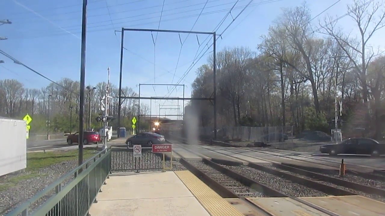 SEPTA Regional Rail West Trenton Line Train 3523 With Silverliner IV's ...
