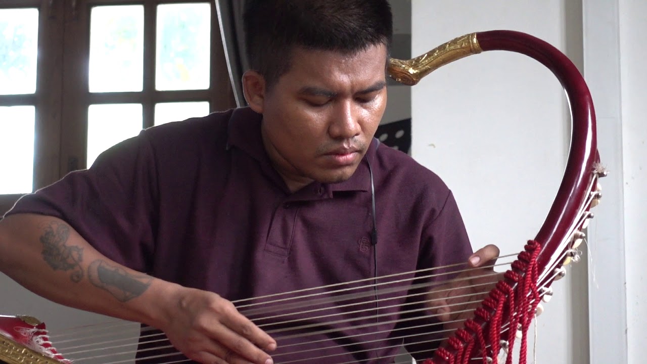 Saung Guak solo by Aung Pyae Sone at Gitameit Music Center Yangon ...