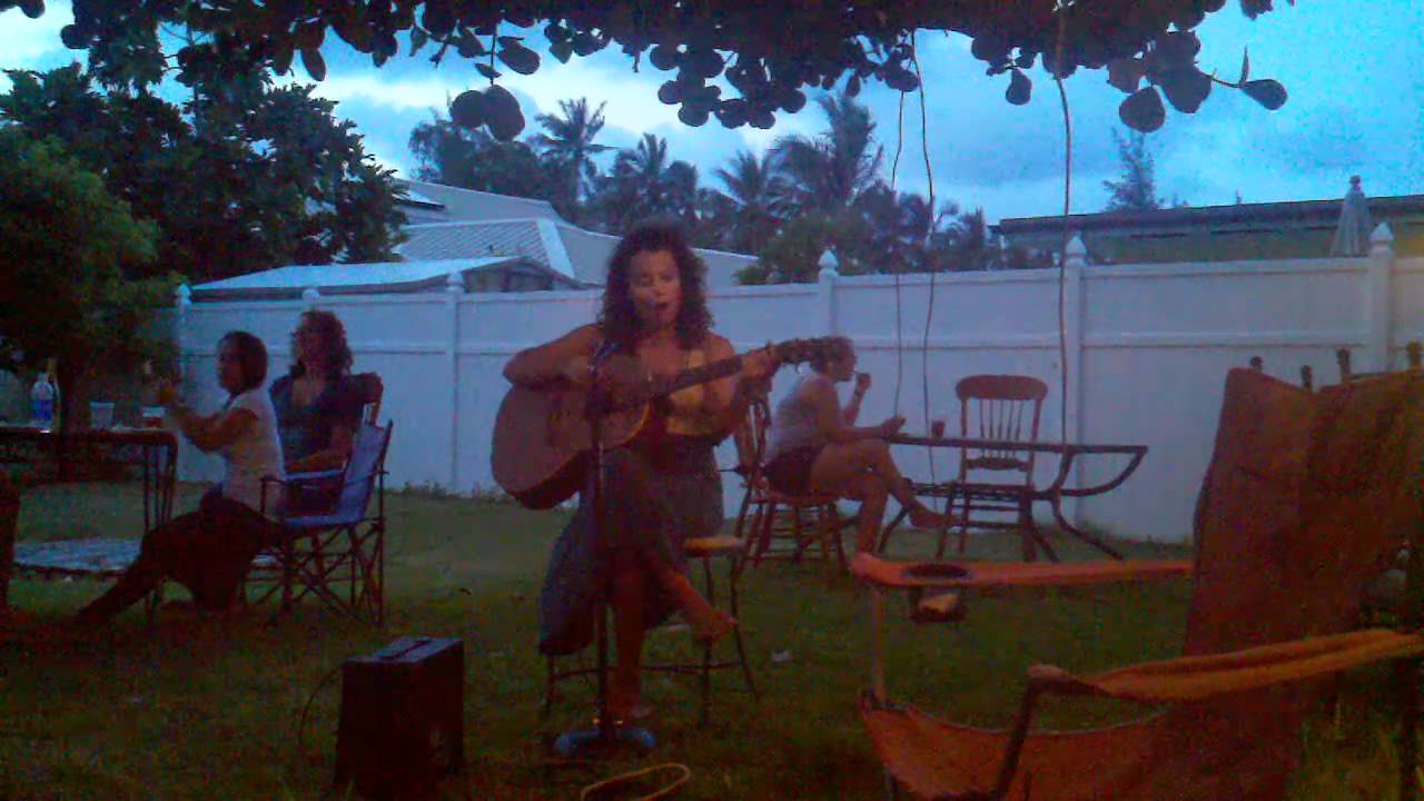 Christina Gomes' Tree Jams - YouTube