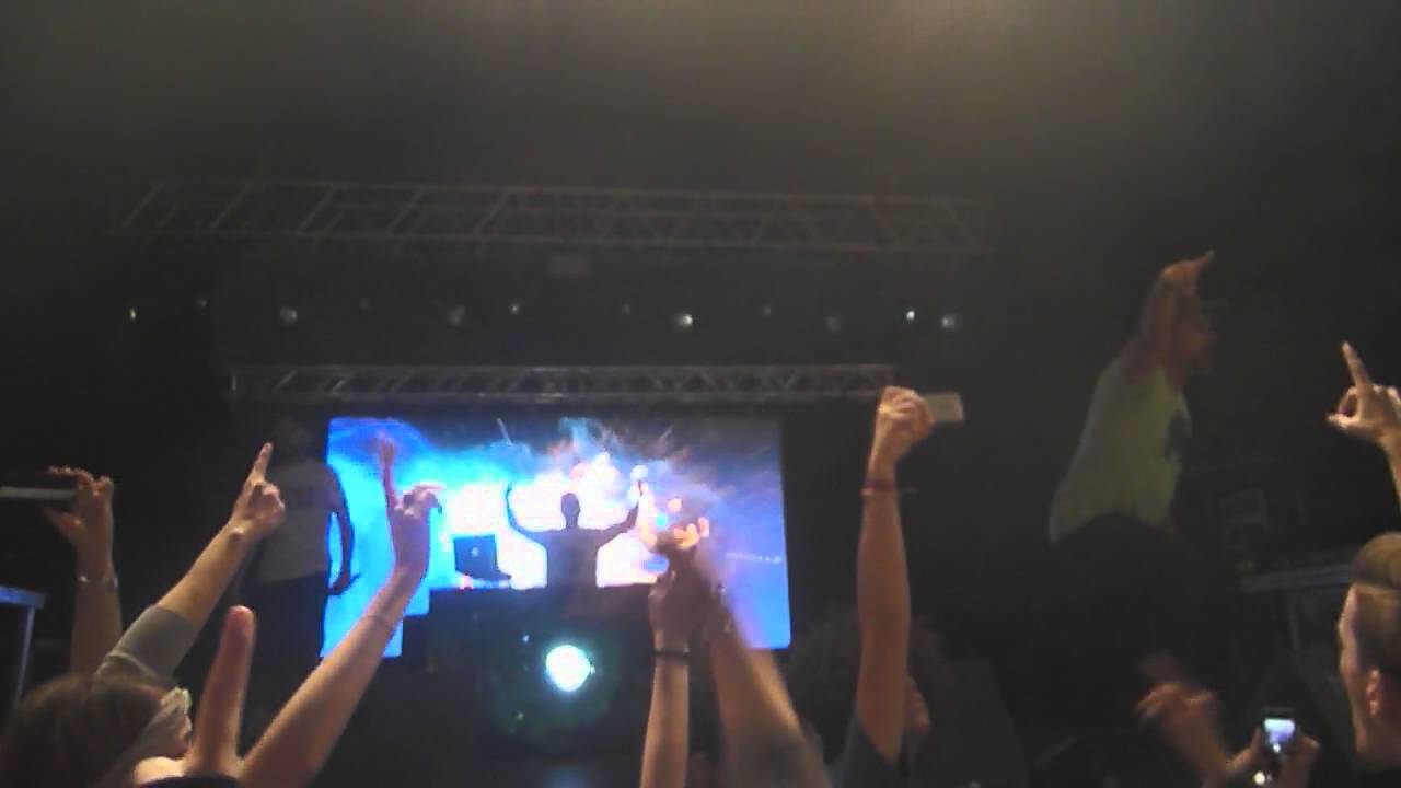 concierto de nach madrid diciembre de 2015 - YouTube