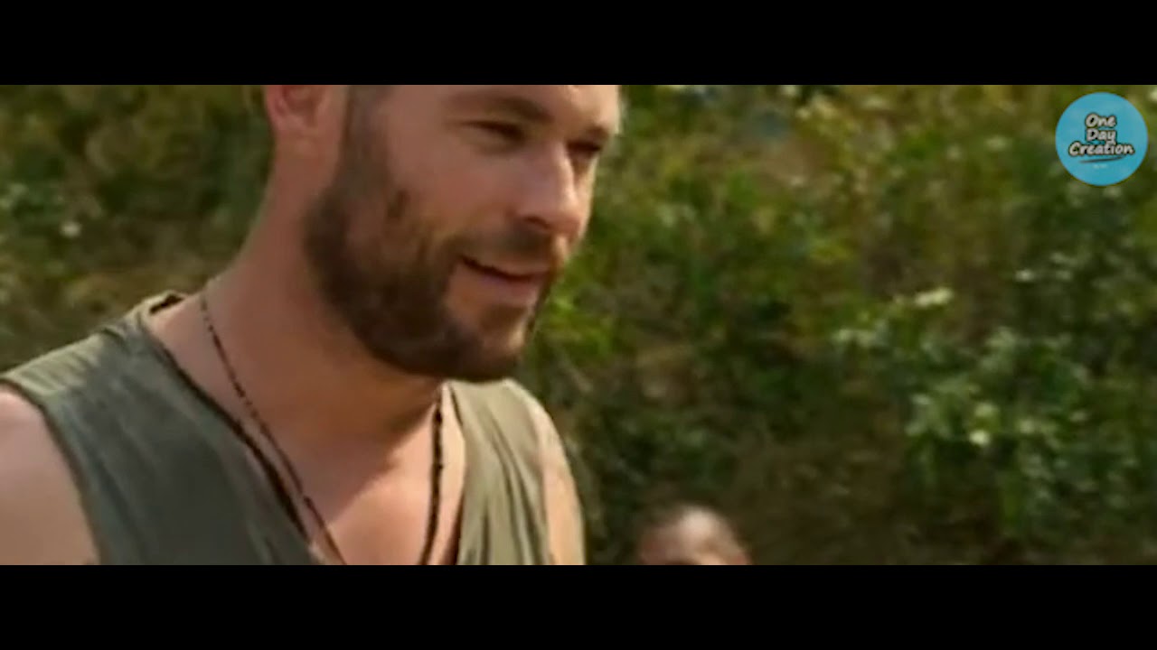 Chris Hemsworth Smile Gif