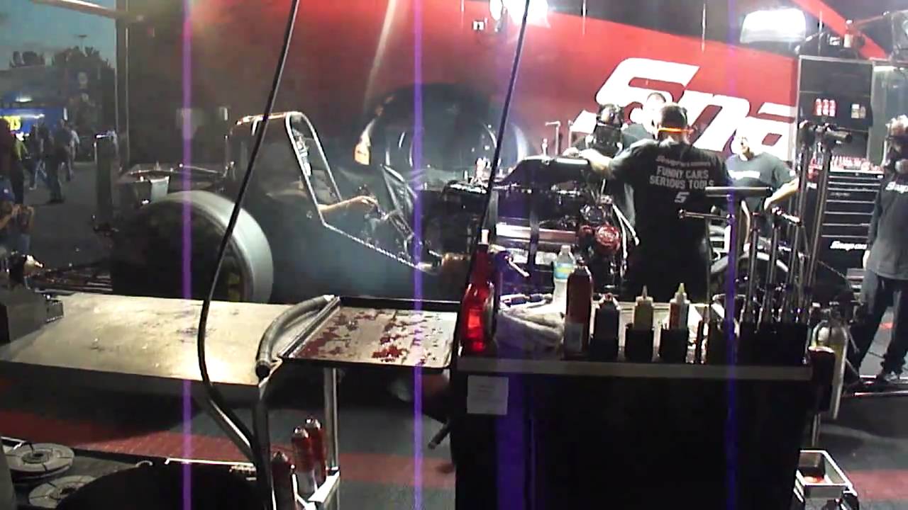 Cruz Pedregon Racing Warming up the Snap on Funny Car at Palm Beach ...