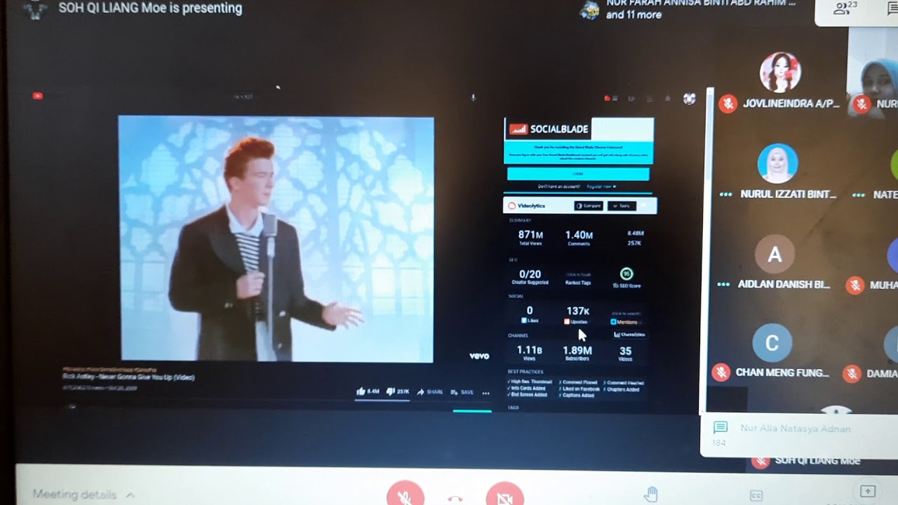 rickrolling my class in Google meet - YouTube