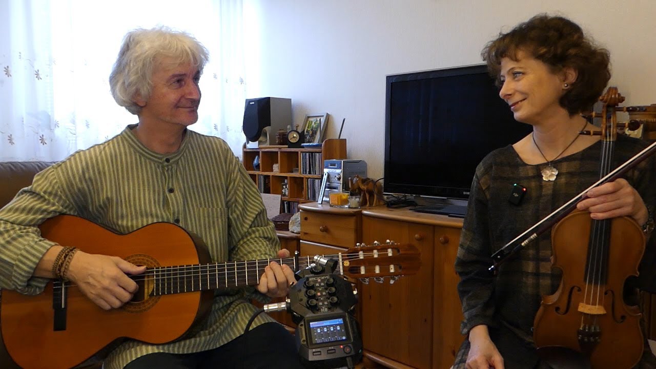 Hangraforgó #hetidal: Magamra hagy a vasárnap (Zúgó Róbert verse) - YouTube