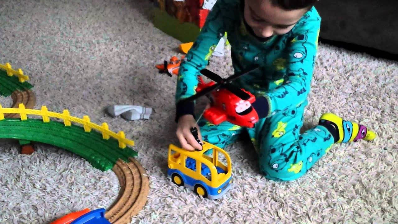 GeoTrax Train Lego Duplo Bridge Batman Plane Crash - YouTube
