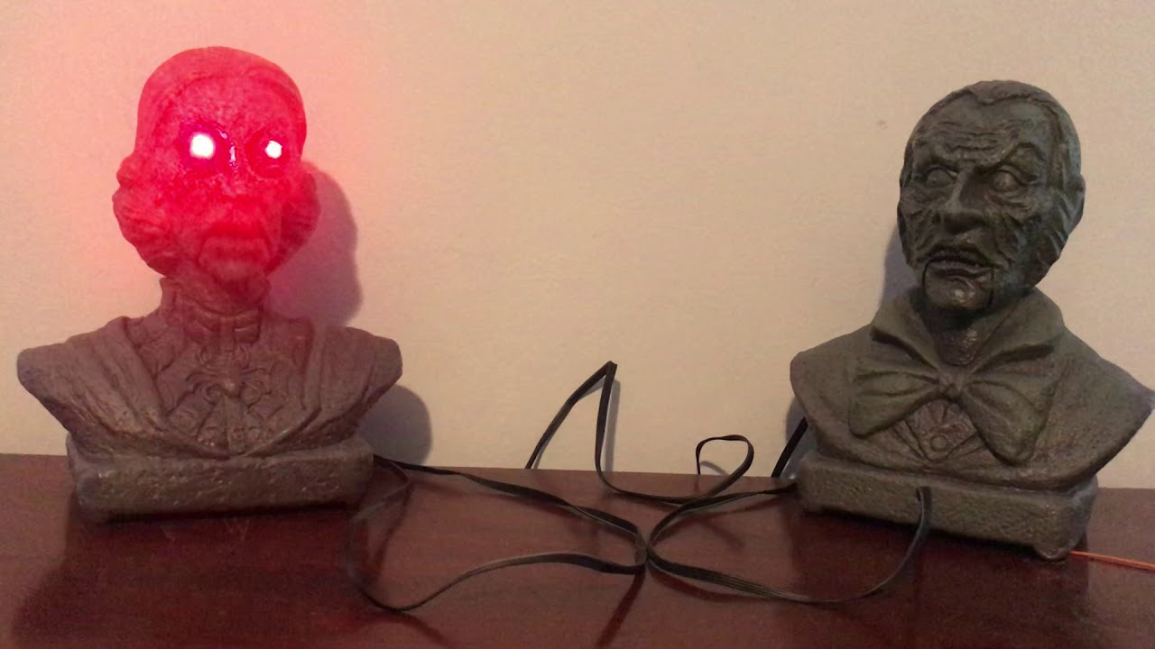Magic Power Animated Talking Interactive Vampire Busts - YouTube
