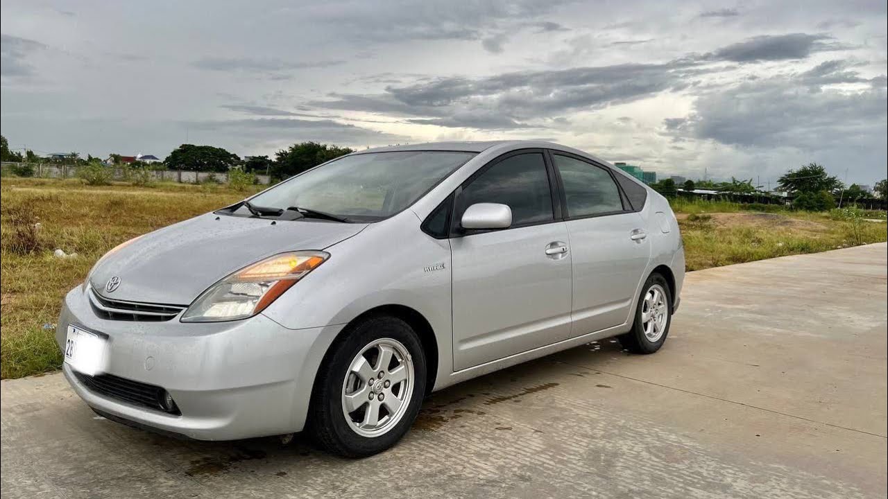 Toyota Prius 06 មួយទឹកស្អាតលក់ប្រញាប់តំលៃលក់$7500 - YouTube