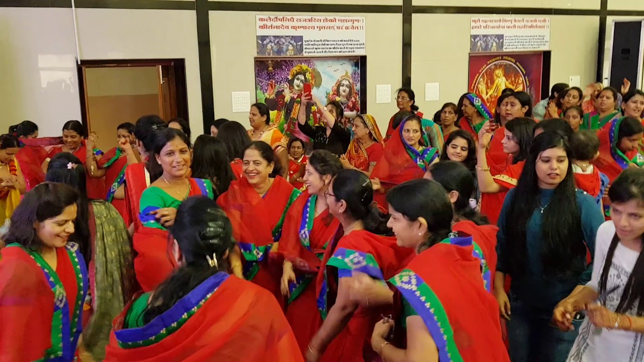HG Gaura Mani Devi Ji & Param Prabhu ji Kirtan 7/9/18 at Sikar - YouTube