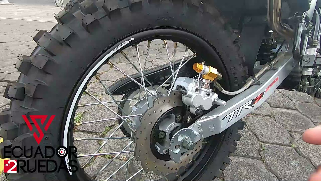 AXXO TRZ 250 VS DAYTONA SCORPION 250 MOTOCICLETAS - YouTube