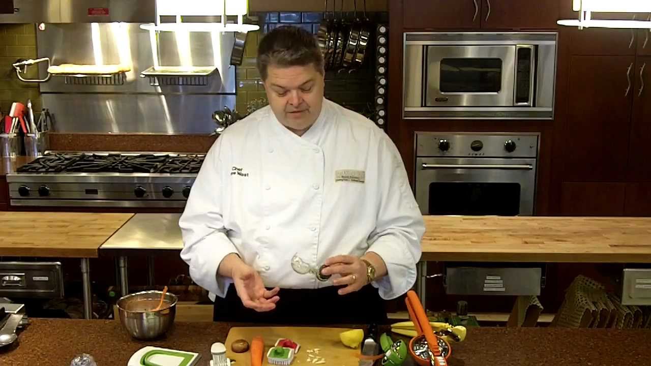 Chef Dave of Rolling Pin Kitchen Emporium - Chef'n Products - YouTube