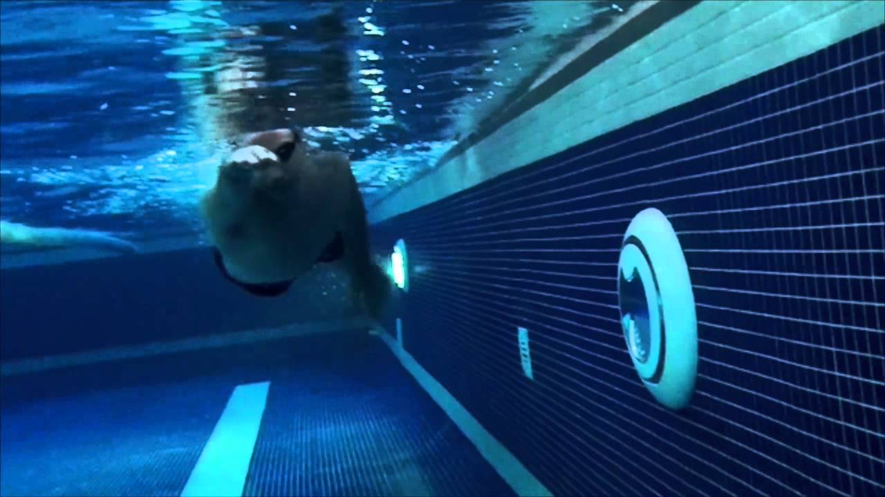 Front Crawl Rotation - YouTube