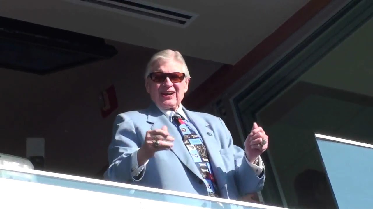 Bud Adams, Owner of the Titans, Celebrates 11/15/09 with a Flippant ...