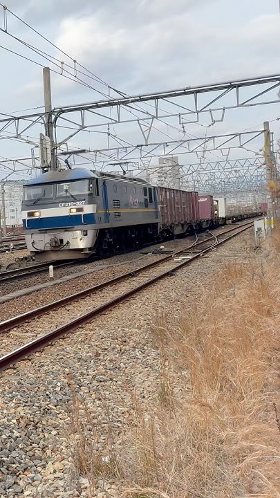 EF210-327【吹】8056ﾚ JR尼崎駅定通 2025.4.1 #貨物列車 - YouTube