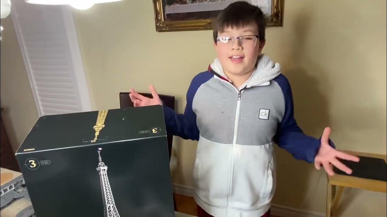 Building the Lego Eiffel Tower part 3 - YouTube