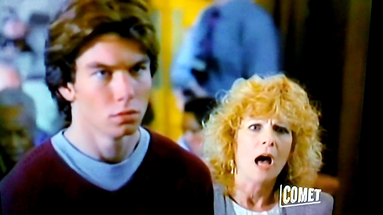 Sliders-Quinn Escapes The Courtroom - YouTube