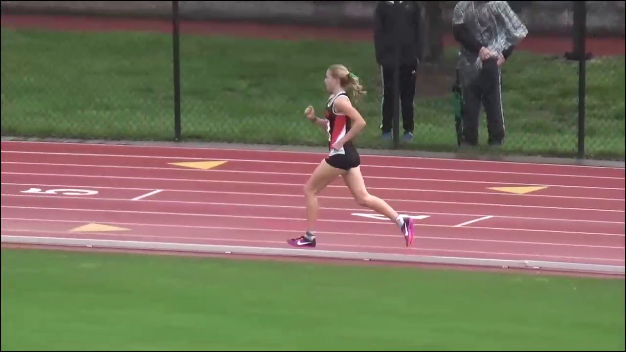 Taylor Ewert Destroys Eastern Relays Steeple! - YouTube
