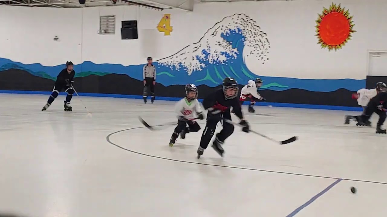 C roller hockey - YouTube