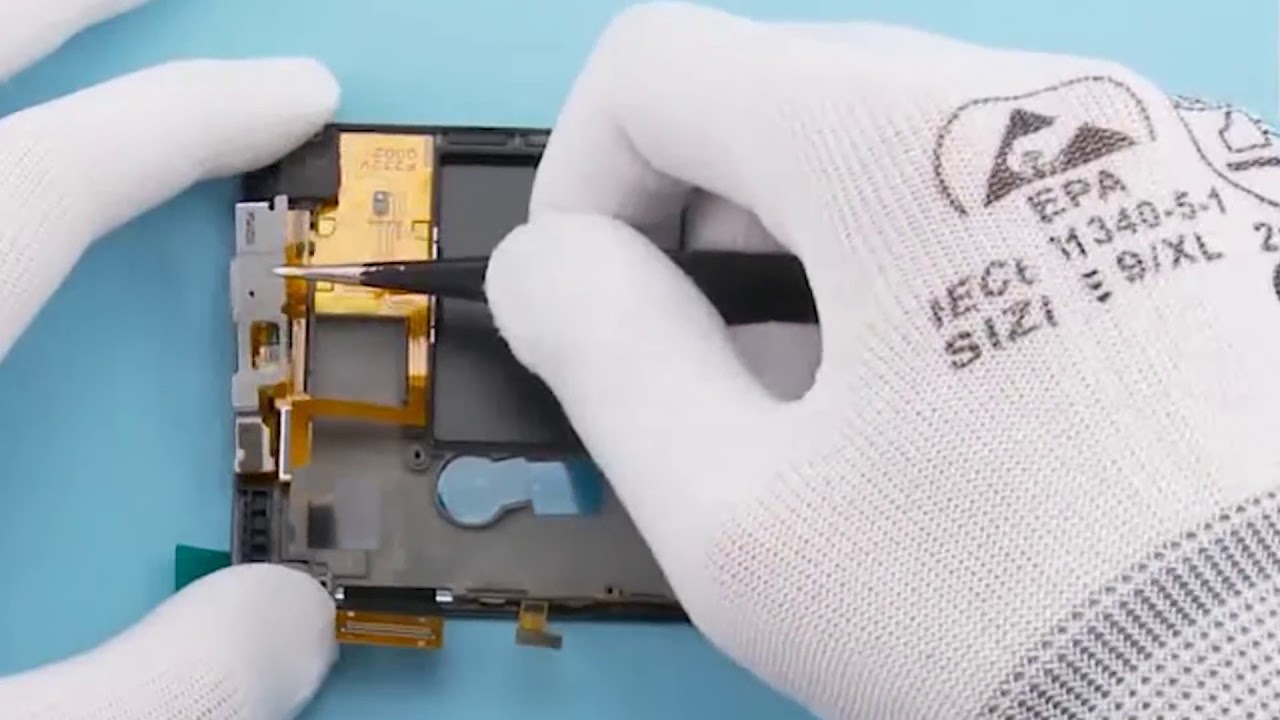 Smartphone Assembly Technician - YouTube