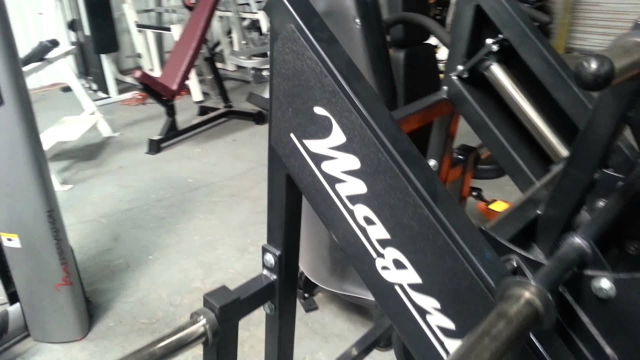 Magnum leg press - YouTube