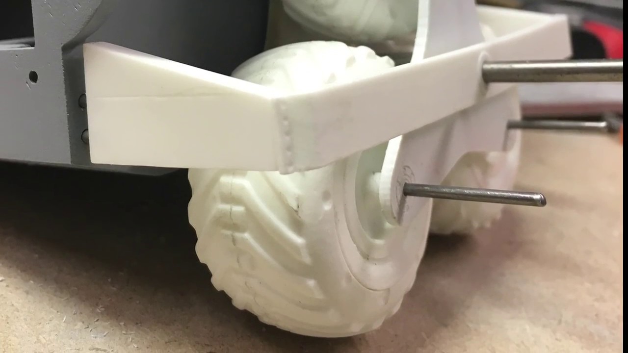 Damnation Alley Landmaster 1/25th scale resin model - YouTube