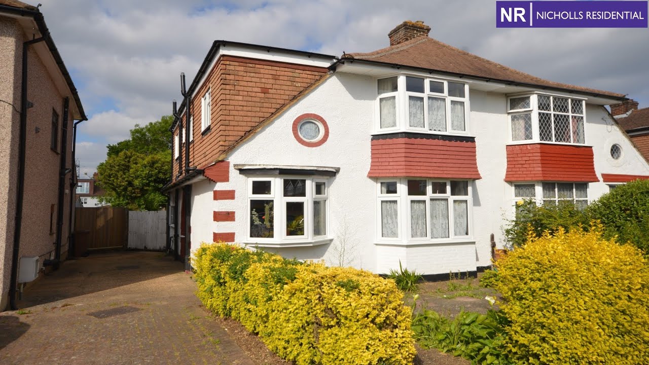 Caversham Avenue, NORTH CHEAM - YouTube