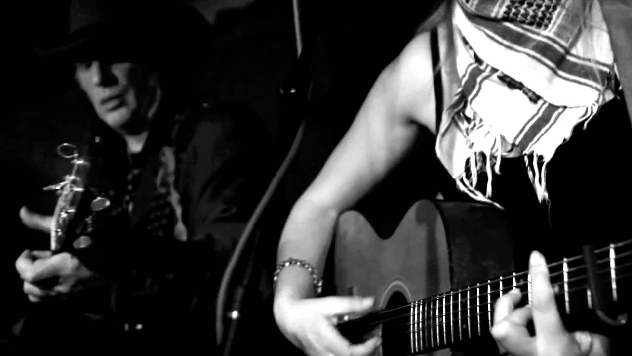 Hank Dogs - 18 dogs - YouTube