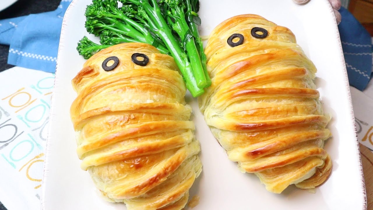 Halloween Inspired the CHICKEN WELLINGTON Twist | Puff Pastry Mummy | A ...