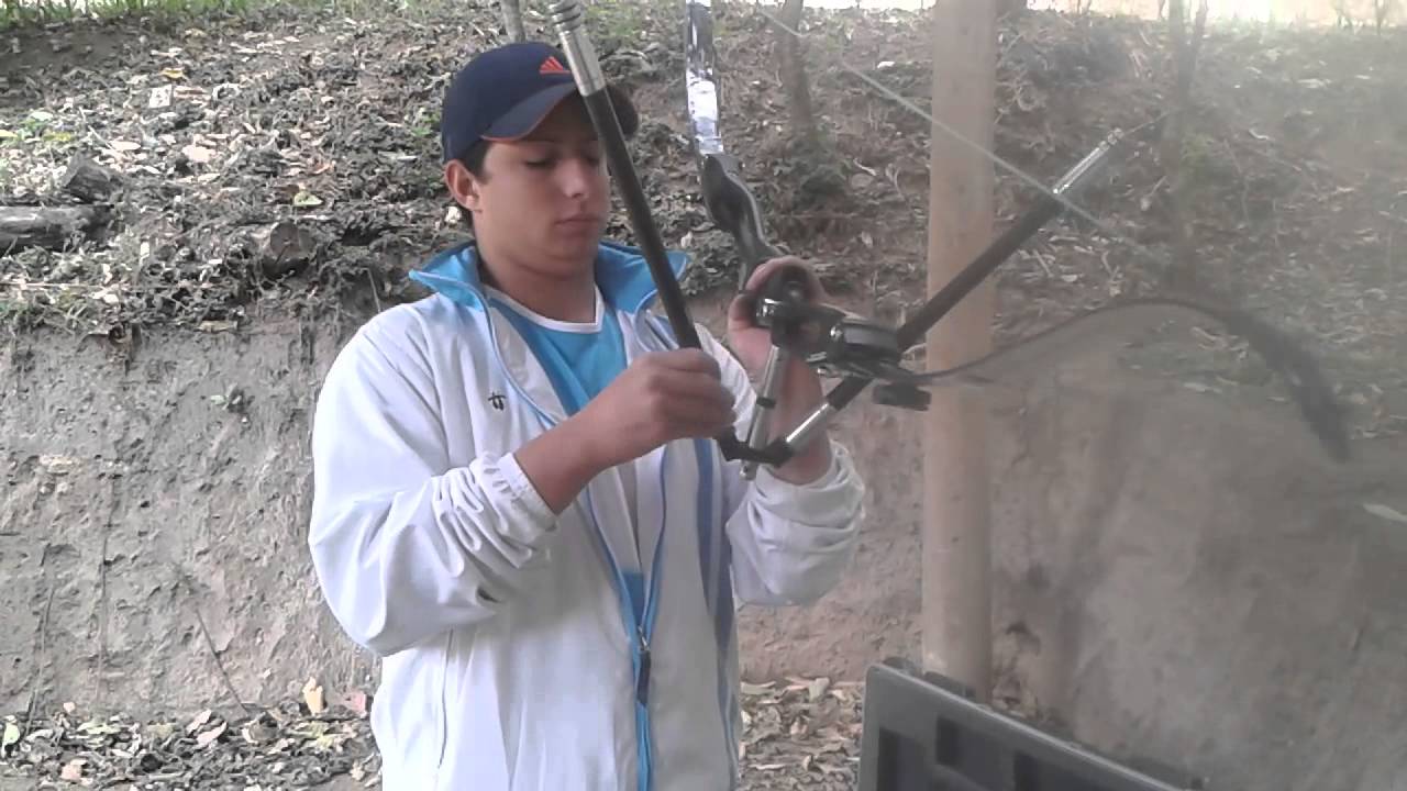 Como armas un arco y tirar una flecha - YouTube