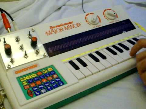 RC CIRCUIT BENT 1986 GRANDSTAND MAJOR MINOR SYNTH - YouTube
