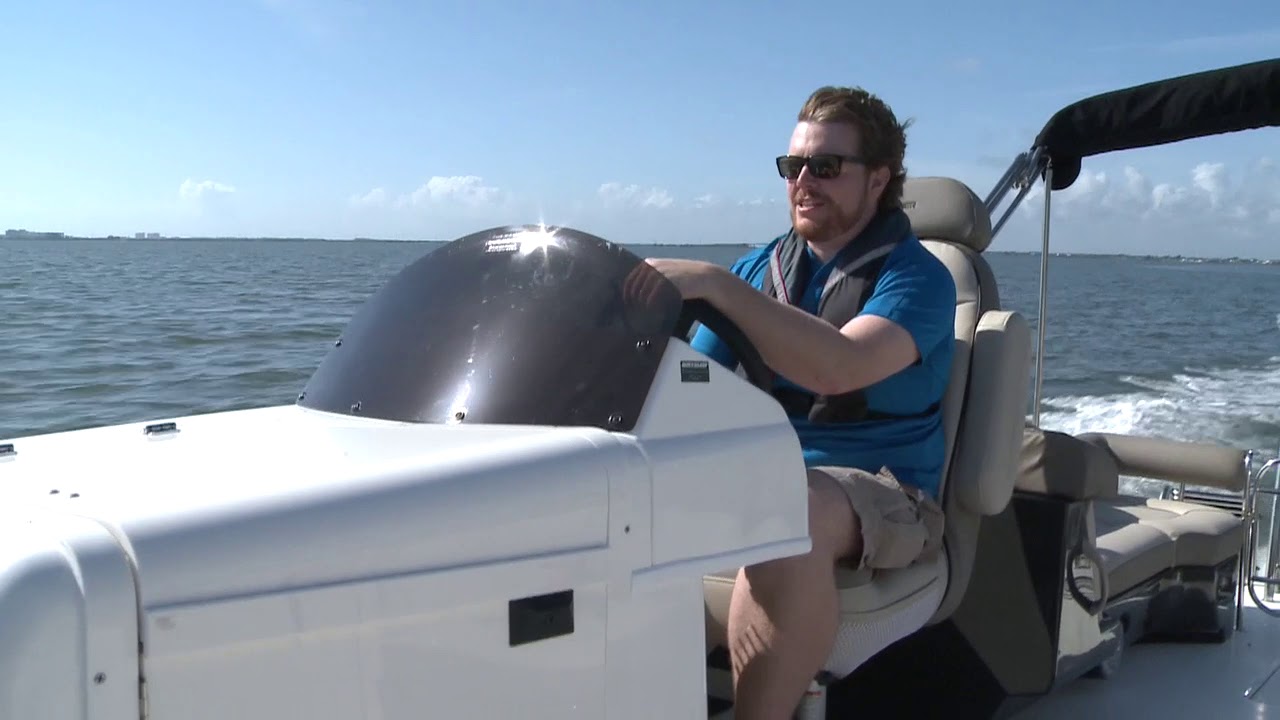 Bayliner Element XR7 | Pontoon Review - YouTube