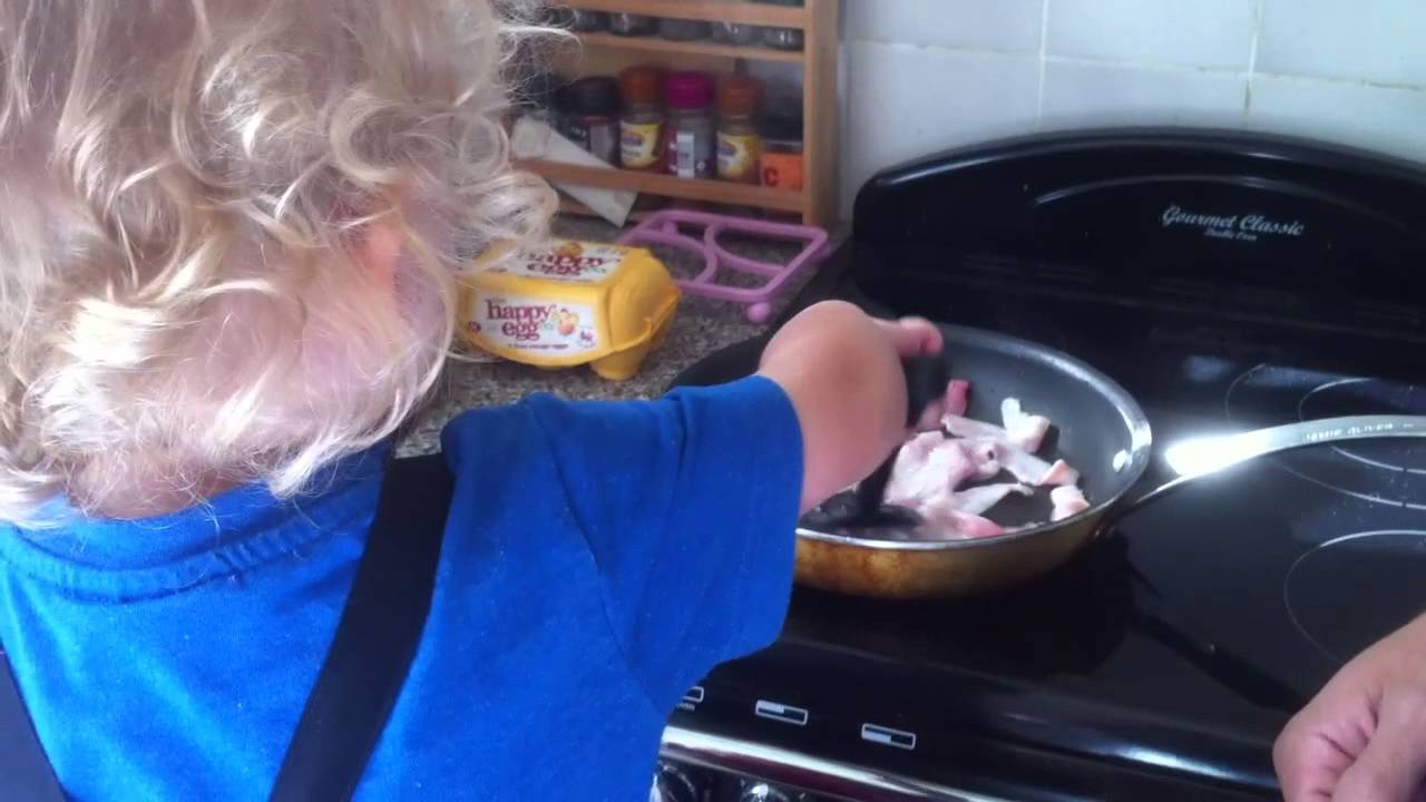 Hambassador - Red Tractor Bacon With Finley HD - YouTube