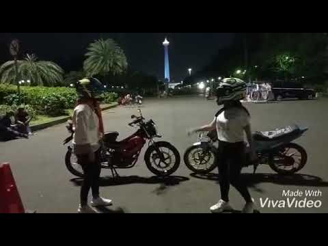 Monas_goyang uget uget