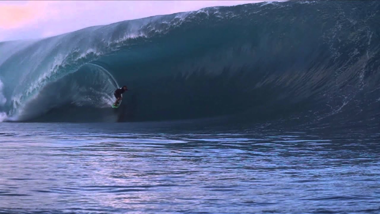 Big Teahupoo 2013 - Deep Barrel Rodrigo Koxa - YouTube