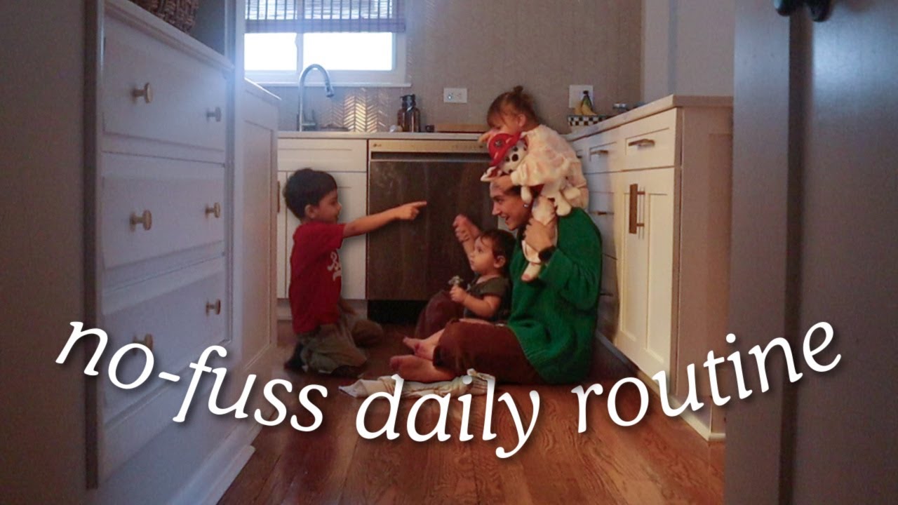 Daily Routine Mom of 3 Under 5 - YouTube